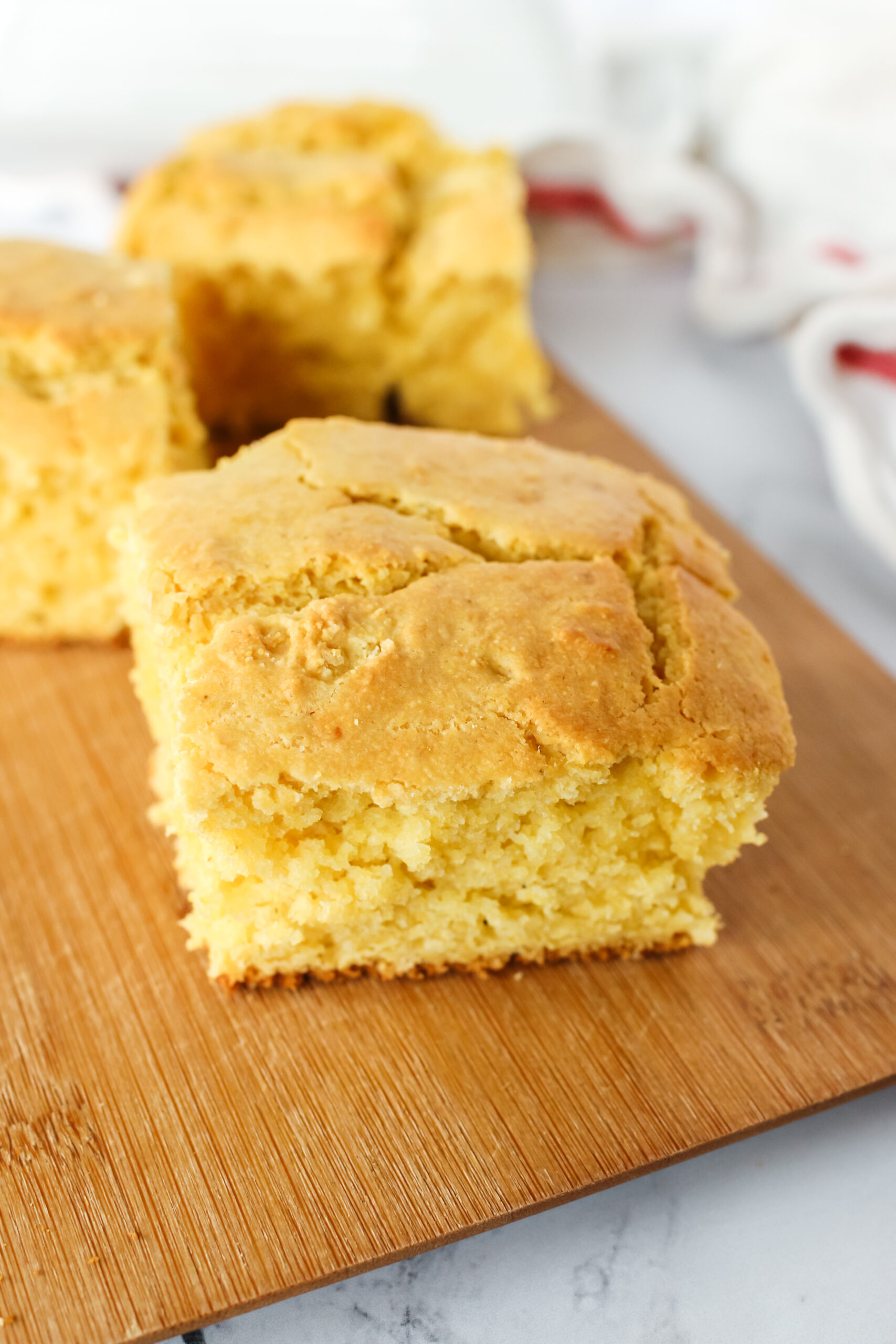 Maple Syrup Cornbread - simplesidedishes.com